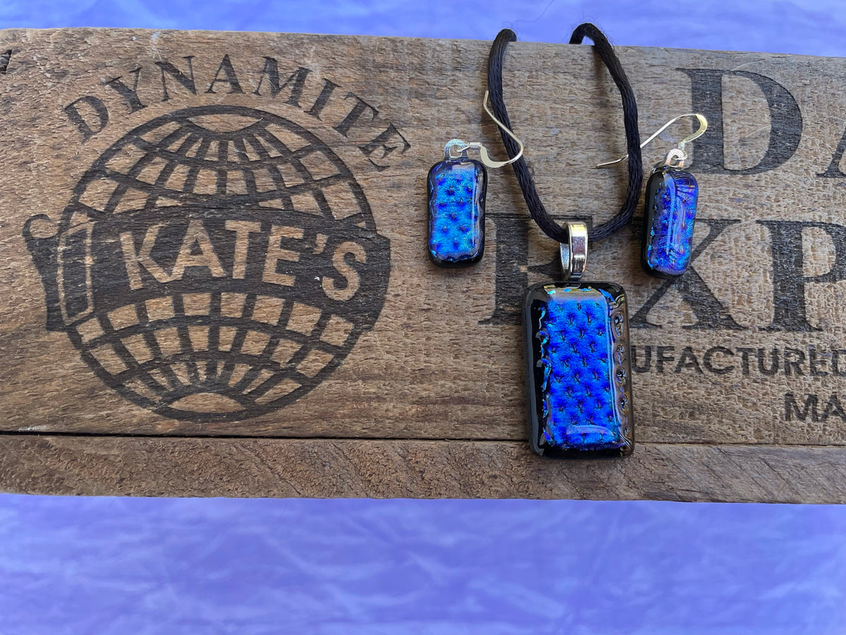 Blue Green Dimple Dichroic Glass Set – Kate's TNT